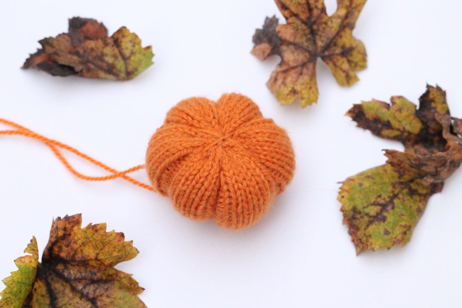 Knitted Pumpkin Pattern (Small + Quick) - Handy Little Me