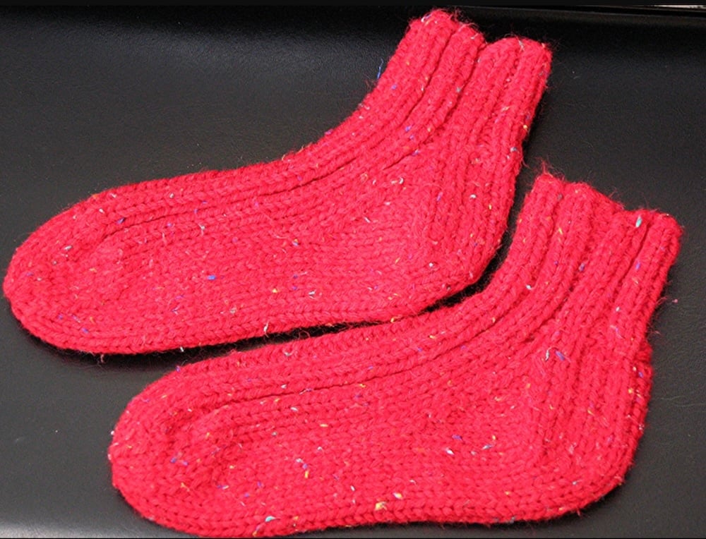 20+ Free Bed Socks Knitting Patterns - Handy Little Me