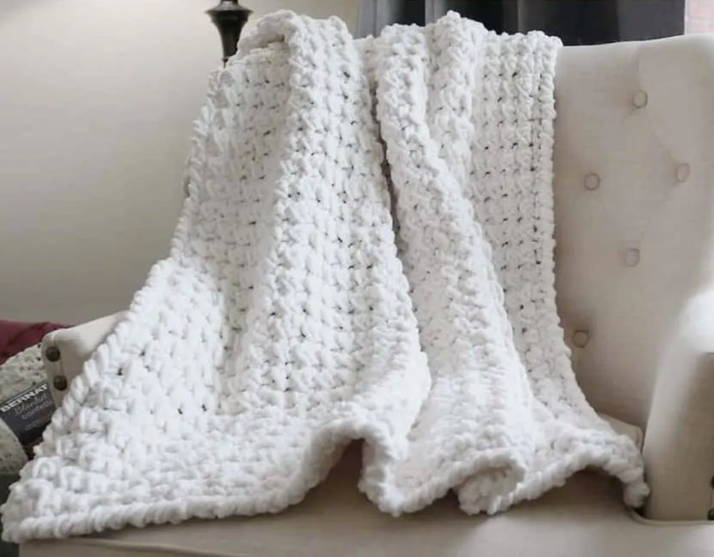 33 Best Bernat Blanket Yarn Patterns (Free Ideas) - Handy Little Me