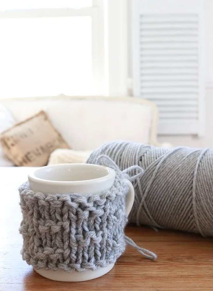 10 Free Knitted Mug Cozy Patterns For Coffee Lovers - Handy Little Me