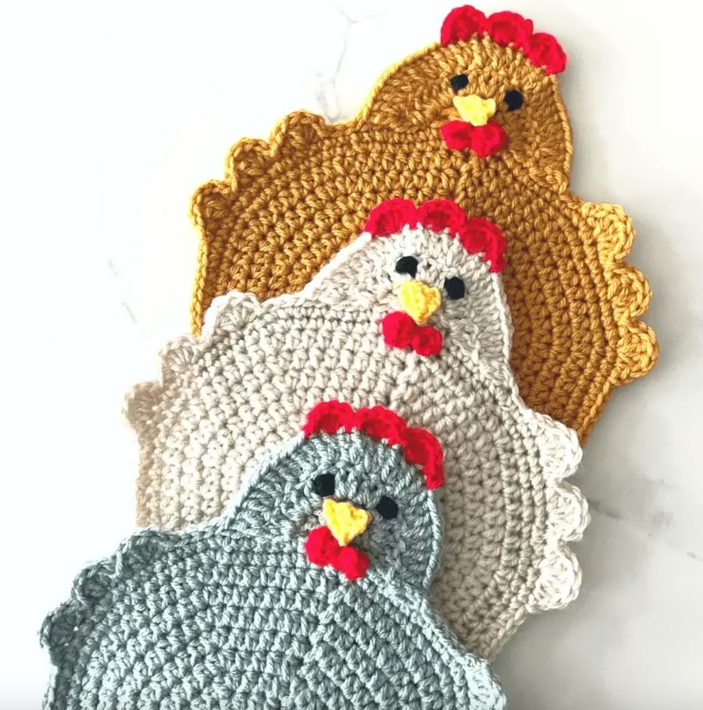 23 Free Crochet Chicken Patterns (Easy + Cute Ideas) - Handy Little Me