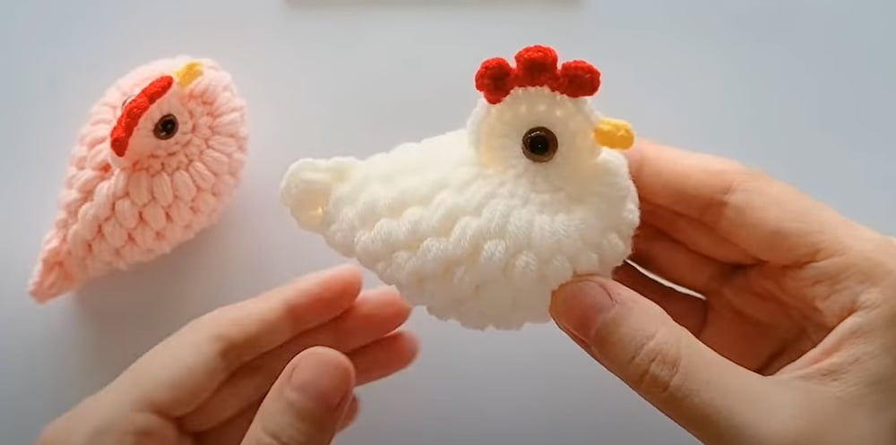 23 Free Crochet Chicken Patterns (Easy + Cute Ideas) - Handy Little Me