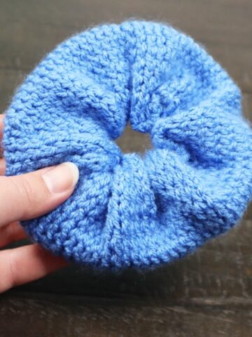 10 Free Knitted Scrunchies (Quick & Easy Patterns) - Handy Little Me