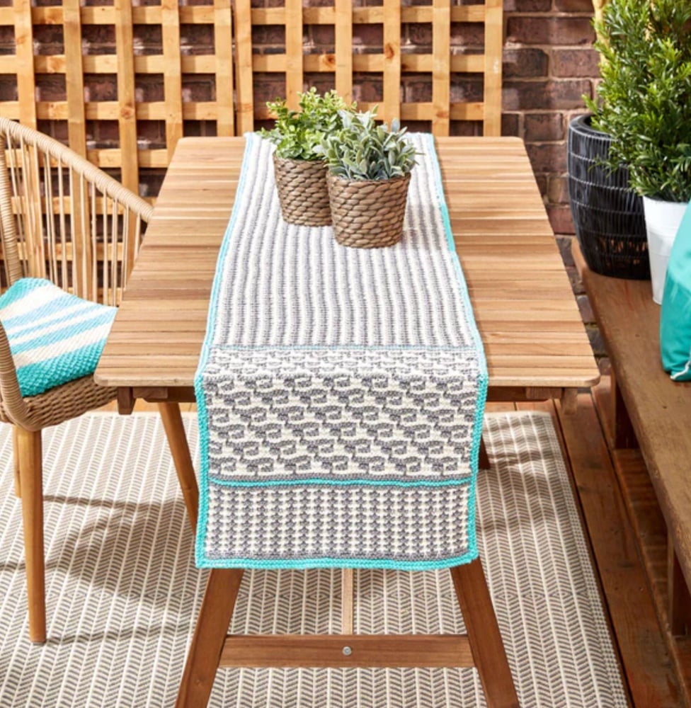21 Knitted Table Runners (Free Knitting Patterns) - Handy Little Me