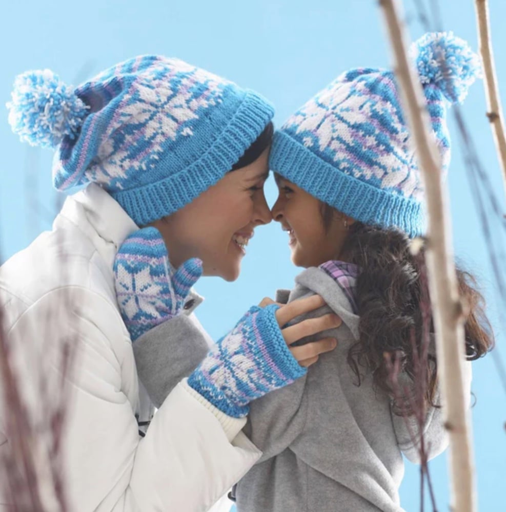 17 Snowflake Knitting Patterns (Free + Festive) - Handy Little Me