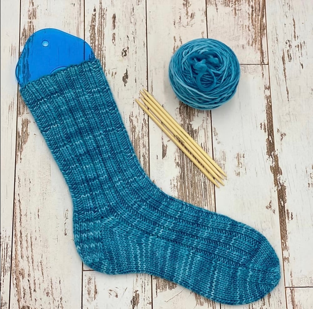 20+ Free Bed Socks Knitting Patterns - Handy Little Me