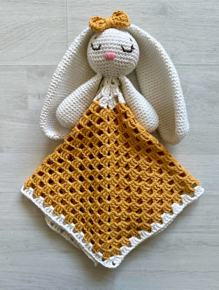 27 Free Crochet Lovey Patterns (Cute Ideas) - Handy Little Me
