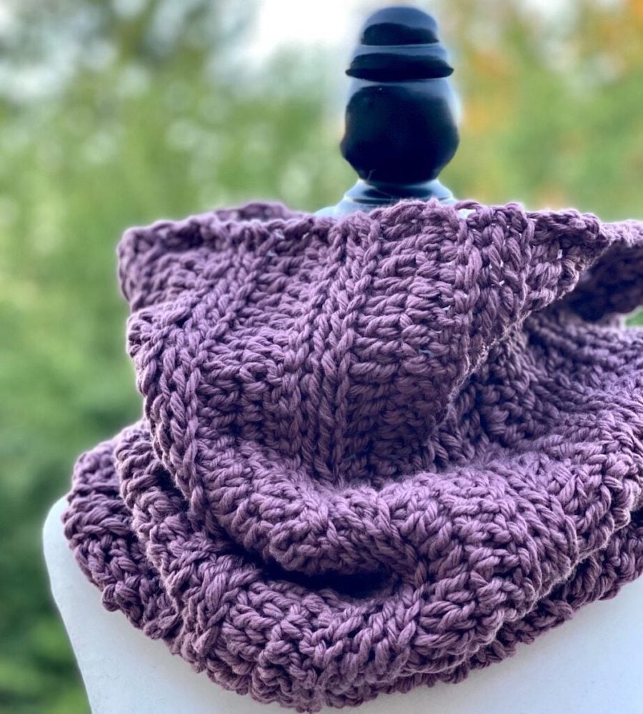35 Free Crochet Cowl Patterns (Quick, Easy & Cozy) - Handy Little Me