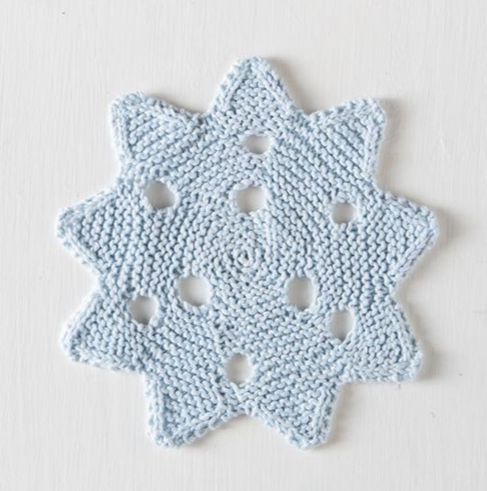 17 Snowflake Knitting Patterns (Free + Festive) - Handy Little Me