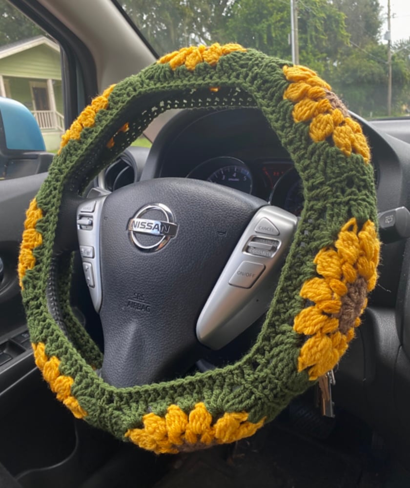 17 Crochet Steering Wheel Cover Patterns (Fun + Easy) - Handy Little Me