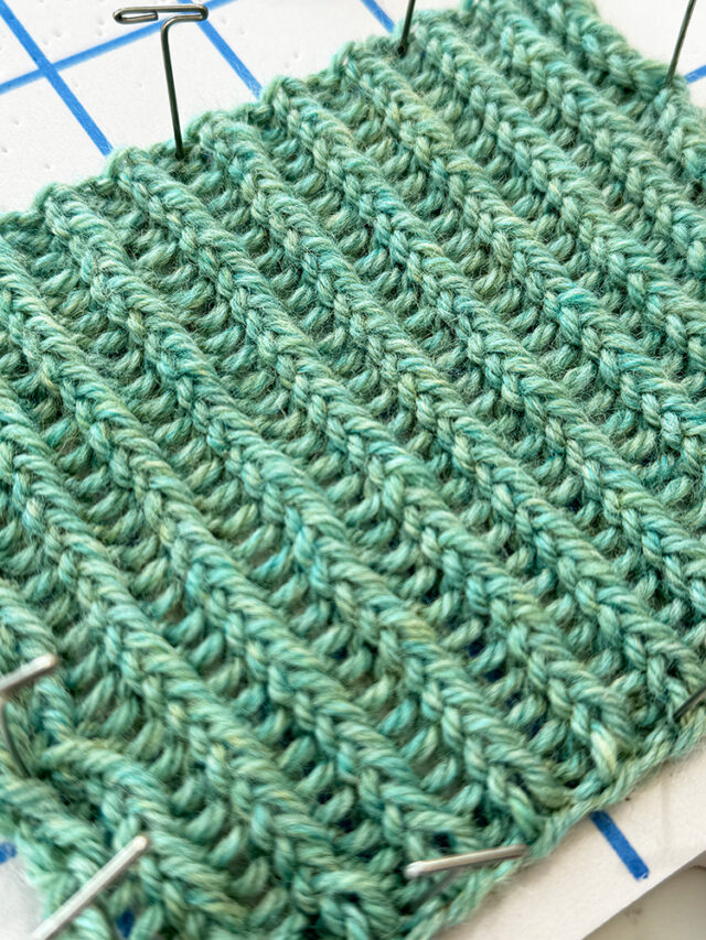 How To Knit Twisted Rib Stitch (Flat + In The Round) - Handy Little Me