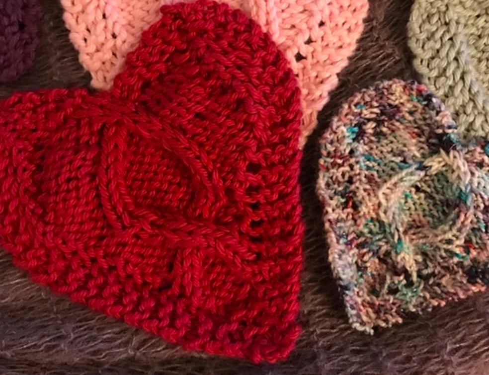 20 Heart Knitting Patterns (Free And Easy Knitted Hearts) - Handy Little Me