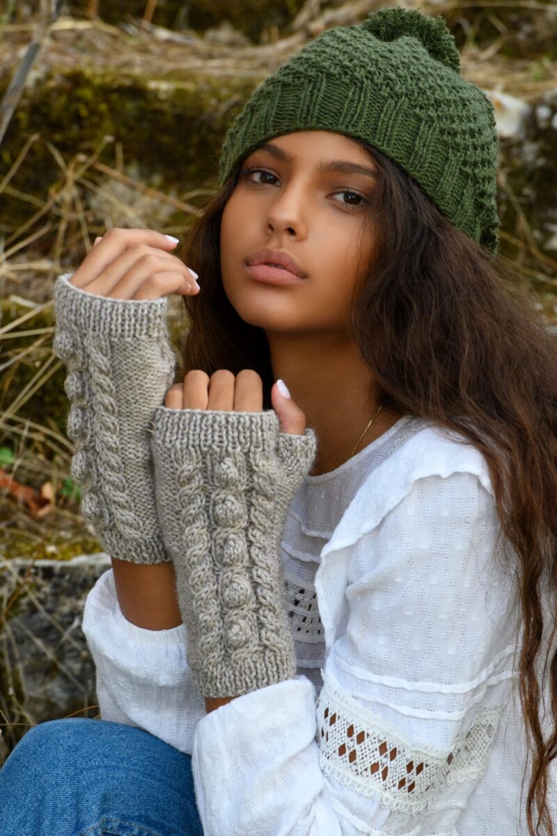 20 Fingerless Gloves Knitting Patterns - Handy Little Me