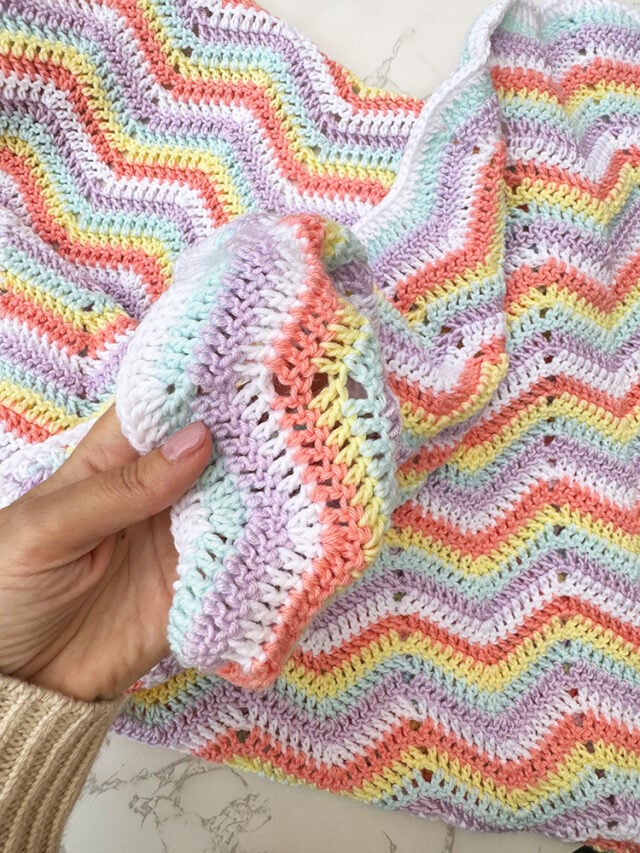 Easy Double Crochet Chevron Baby Blanket Pattern (Free Printable ...