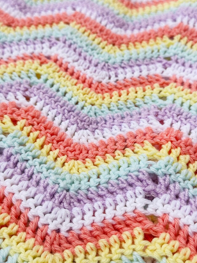 Easy Double Crochet Chevron Baby Blanket Pattern (Free Printable ...