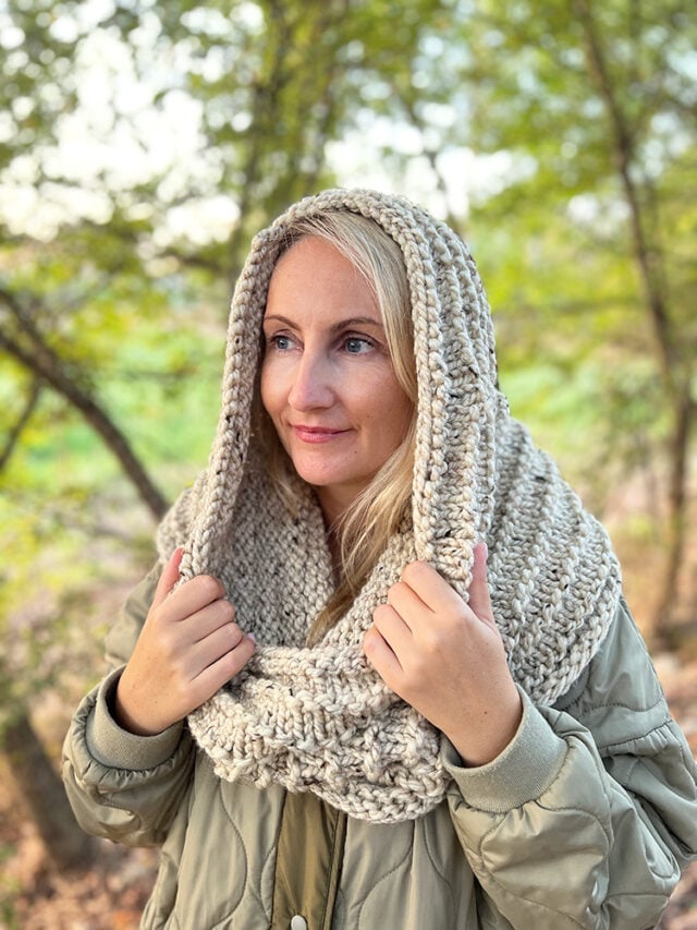 Snood Knitting Pattern (Free + Easy) - Handy Little Me