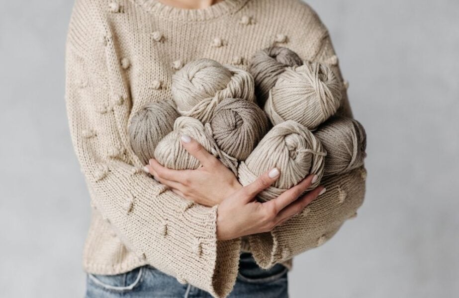 What Are The Easiest Things To Knit? - Handy Little Me