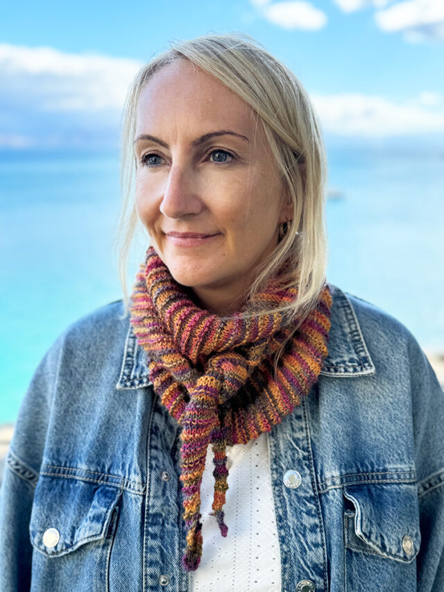 Skinny Scarf Knitting Pattern (Easy Knit Garter Stripe) - Handy Little Me